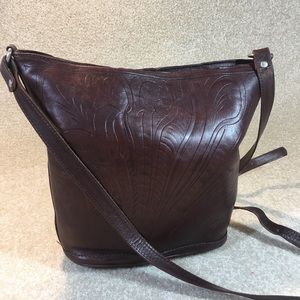 Leaders in Leather | Bags | Leaders In Leather Zip Top 3d Flower ...